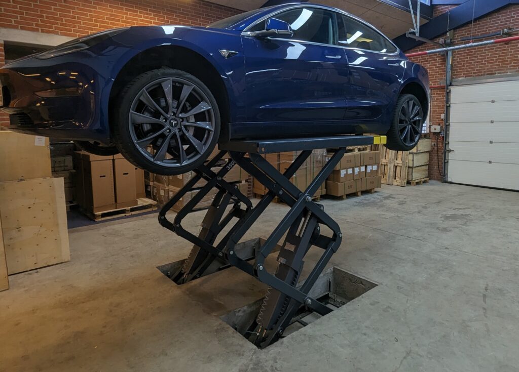 Bulldog Lifters PMS-635BI 3.5 Ton hydraulisk sakse lift til nedbygning ...